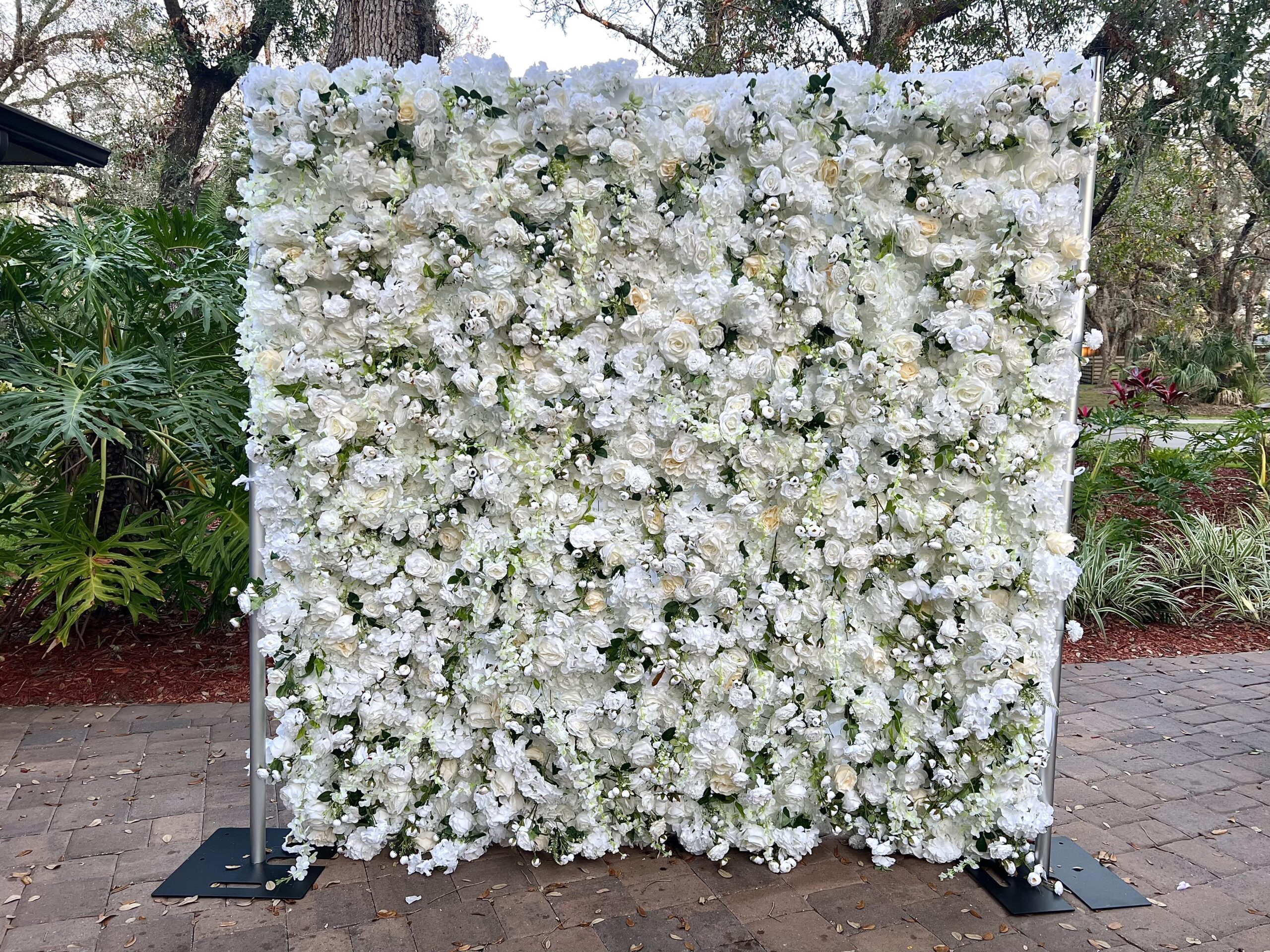 Flower Walls - Lit Light Love